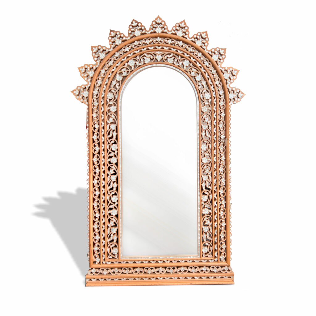 Ward Mirror – Elegant Arch Mirror for Timeless Décor - Decoration One